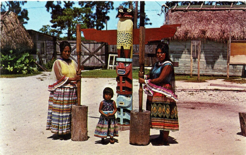 Wait…Seminole Totem Poles? - Florida Seminole Tourism